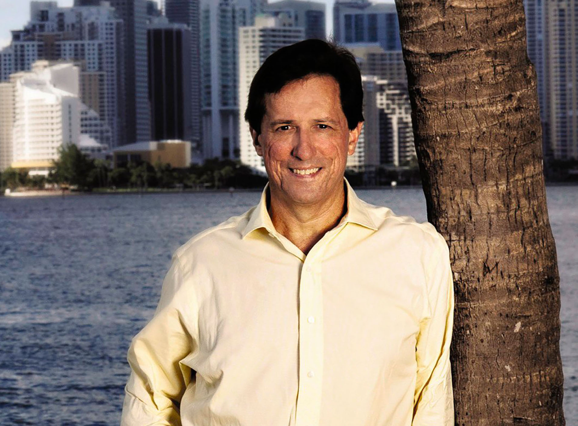 Alumni Profile — James Grippando '80, JD'82 - News